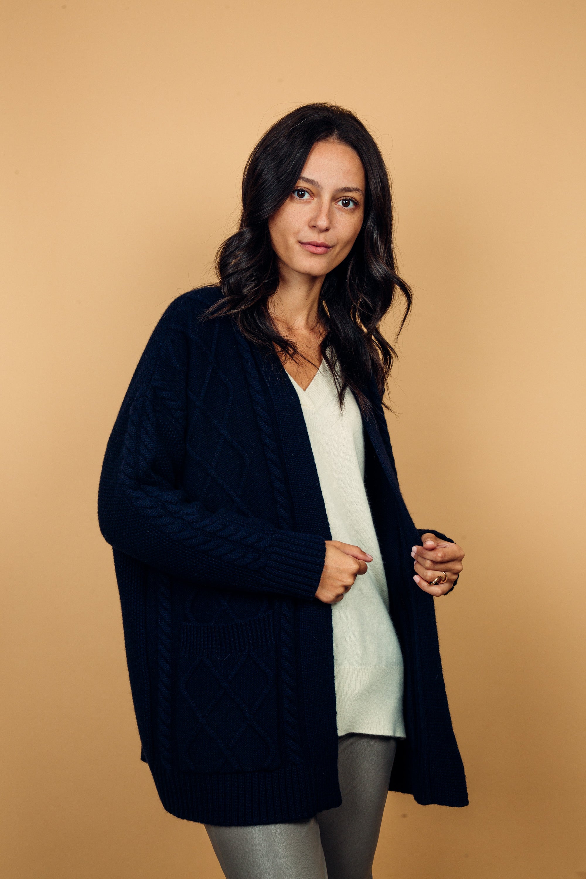 Cachemire automne 2025 : la tendance mode incontournable à Paris – THEN ...